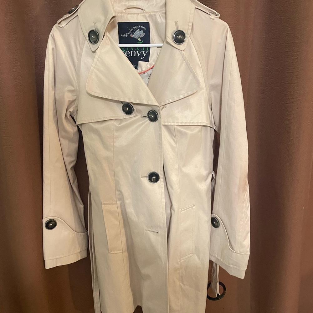 Light Beige Raincoat/Trenchcoat - Gem